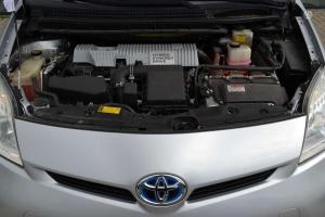 Pelēks Toyota Prius 2013 Viļņa, ar dzinēja tilpumu 1.80 L un nobraukumu 272 tūkst. km par 8500 €, foto 15 vietnē AUTOMOTO.COM.LV