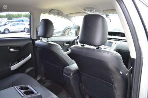 Pelēks Toyota Prius 2013 Viļņa, ar dzinēja tilpumu 1.80 L un nobraukumu 272 tūkst. km par 8500 €, foto 22 vietnē AUTOMOTO.COM.LV