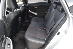 Pelēks Toyota Prius 2013 Viļņa, ar dzinēja tilpumu 1.80 L un nobraukumu 272 tūkst. km par 8500 €, foto 27 vietnē AUTOMOTO.COM.LV