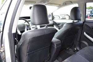 Pelēks Toyota Prius 2013 Viļņa, ar dzinēja tilpumu 1.80 L un nobraukumu 272 tūkst. km par 8500 €, foto 28 vietnē AUTOMOTO.COM.LV