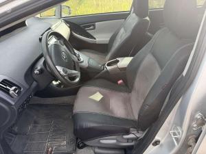 Pelēks Toyota Prius 2013 Viļņa, ar dzinēja tilpumu 1.80 L un nobraukumu 276 tūkst. km par 8300 €, foto 13 vietnē AUTOMOTO.COM.LV