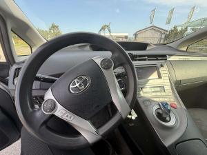 Pelēks Toyota Prius 2013 Viļņa, ar dzinēja tilpumu 1.80 L un nobraukumu 276 tūkst. km par 8300 €, foto 19 vietnē AUTOMOTO.COM.LV