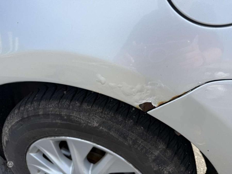 Pelēks Toyota Prius 2013 Viļņa, ar dzinēja tilpumu 1.80 L un nobraukumu 276 tūkst. km par 8300 €, foto 33 vietnē AUTOMOTO.COM.LV