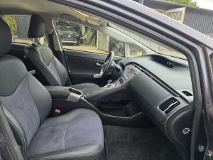 Pelēks Toyota Prius 2014 Tauragė, ar dzinēja tilpumu 1.80 L un nobraukumu 360 tūkst. km par 4800 €, foto 11 vietnē AUTOMOTO.COM.LV