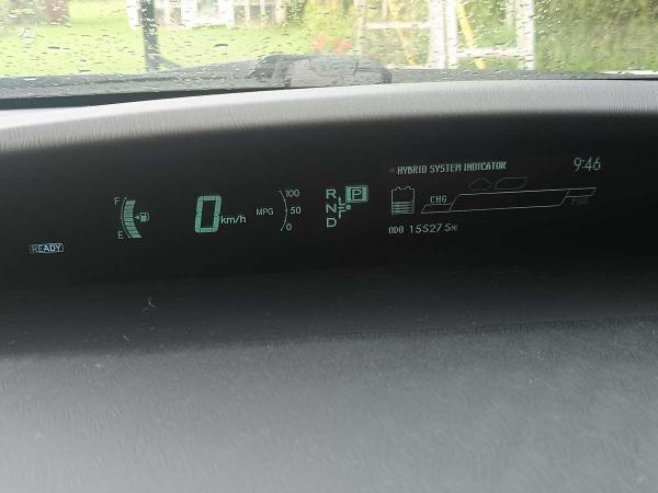 Grey Toyota Prius 2014 in Kaunas, with an engine capacity of 1.80 L and mileage of 250 thousand km for 6800 €, photo 1 on AUTOMOTO.COM.LV