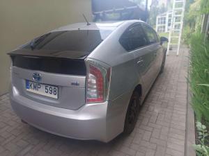 Pelēks Toyota Prius 2014 Kauņa, ar dzinēja tilpumu 1.80 L un nobraukumu 250 tūkst. km par 6800 €, foto 7 vietnē AUTOMOTO.COM.LV