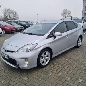 Grey Toyota Prius 2015 in Taurage, with an engine capacity of 1.80 L and mileage of 49 thousand km for 9900 €, photo  on AUTOMOTO.COM.LV