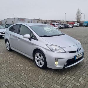 Grey Toyota Prius 2015 in Taurage, with an engine capacity of 1.80 L and mileage of 49 thousand km for 9900 €, photo 2 on AUTOMOTO.COM.LV
