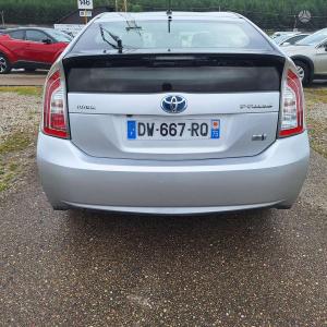 Grey Toyota Prius 2015 in Vilnius, with an engine capacity of 1.80 L and mileage of 280 thousand km for 7600 €, photo 9 on AUTOMOTO.COM.LV