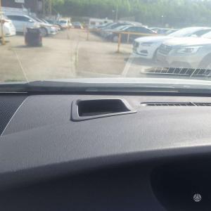 Pelēks Toyota Prius 2015 Viļņa, ar dzinēja tilpumu 1.80 L un nobraukumu 280 tūkst. km par 7600 €, foto 12 vietnē AUTOMOTO.COM.LV