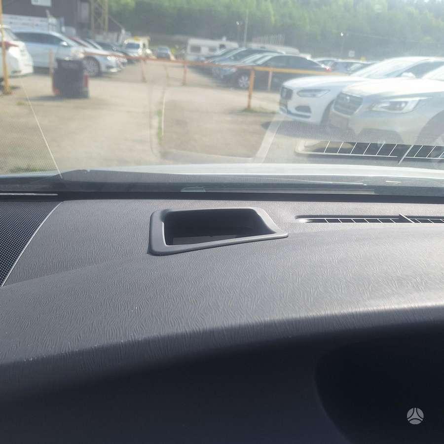 Pelēks Toyota Prius 2015 Viļņa, ar dzinēja tilpumu 1.80 L un nobraukumu 280 tūkst. km par 7600 €, foto 12 vietnē AUTOMOTO.COM.LV
