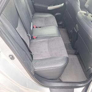 Pelēks Toyota Prius 2015 Viļņa, ar dzinēja tilpumu 1.80 L un nobraukumu 280 tūkst. km par 7600 €, foto 14 vietnē AUTOMOTO.COM.LV