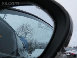 Grey Toyota Prius 2016 in Riga, with an engine capacity of 1.80 L and mileage of 223 thousand km for 11290 €, photo 25 on AUTOMOTO.COM.LV