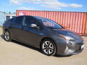 Grey Toyota Prius 2016 in Riga, with an engine capacity of 1.80 L and mileage of 223 thousand km for 11290 €, photo 32 on AUTOMOTO.COM.LV