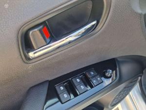 Grey Toyota Prius 2016 in Vilnius, with an engine capacity of 1.80 L and mileage of 147 thousand km for 9600 €, photo 15 on AUTOMOTO.COM.LV