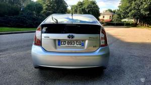 Grey Toyota Prius 2016 in Kaunas, with an engine capacity of 1.80 L and mileage of 277 thousand km for 7600 €, photo 7 on AUTOMOTO.COM.LV
