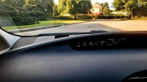 Grey Toyota Prius 2016 in Kaunas, with an engine capacity of 1.80 L and mileage of 277 thousand km for 7600 €, photo 18 on AUTOMOTO.COM.LV