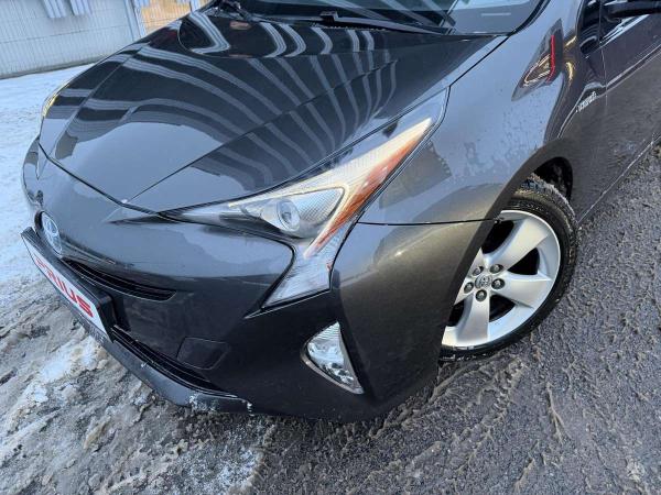 Pelēks Toyota Prius 2017 Viļņa, ar dzinēja tilpumu 1.80 L un nobraukumu 152 tūkst. km par 14550 €, foto 11 vietnē AUTOMOTO.COM.LV