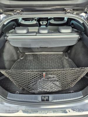Pelēks Toyota Prius 2017 Tallina, ar dzinēja tilpumu 1.80 L un nobraukumu 98 tūkst. km par 17000 €, foto 13 vietnē AUTOMOTO.COM.LV