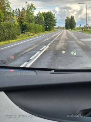 Pelēks Toyota Prius 2017 Tallina, ar dzinēja tilpumu 1.80 L un nobraukumu 98 tūkst. km par 17000 €, foto 21 vietnē AUTOMOTO.COM.LV