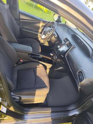 Grey Toyota Prius 2019 in Joniskis, with an engine capacity of 1.80 L and mileage of 46 thousand km for 16999 €, photo 13 on AUTOMOTO.COM.LV