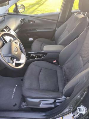 Grey Toyota Prius 2019 in Joniskis, with an engine capacity of 1.80 L and mileage of 46 thousand km for 16999 €, photo 15 on AUTOMOTO.COM.LV