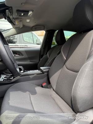 Pelēks Toyota Prius 2023 Tallina, ar dzinēja tilpumu 2.00 L un nobraukumu 36 tūkst. km par 35900 €, foto 13 vietnē AUTOMOTO.COM.LV