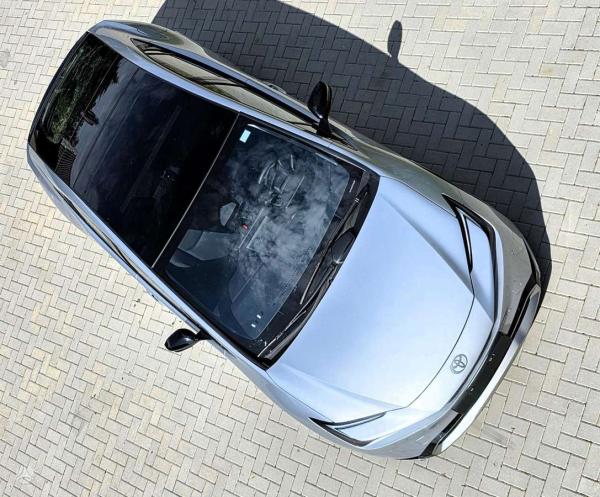 Grey Toyota Prius 2025 in Vilnius, with an engine capacity of 1.99 L and mileage of 7 thousand km for 31890 €, photo 10 on AUTOMOTO.COM.LV