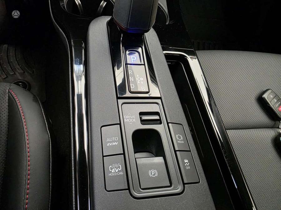 Grey Toyota Prius 2025 in Vilnius, with an engine capacity of 1.99 L and mileage of 7 thousand km for 31890 €, photo 32 on AUTOMOTO.COM.LV