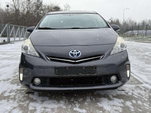 Grey Toyota Prius 2012 in Kaunas, with an engine capacity of 1.80 L and mileage of 211 thousand km for 8300 €, photo 8 on AUTOMOTO.COM.LV