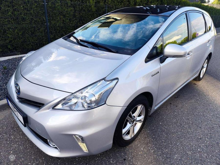 Pelēks Toyota Prius 2012 Kauņa, ar dzinēja tilpumu 1.80 L un nobraukumu 180 tūkst. km par 8650 €, foto 4 vietnē AUTOMOTO.COM.LV