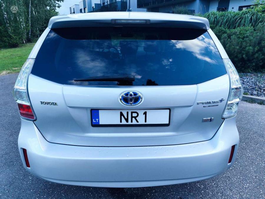 Pelēks Toyota Prius 2012 Kauņa, ar dzinēja tilpumu 1.80 L un nobraukumu 180 tūkst. km par 8650 €, foto 8 vietnē AUTOMOTO.COM.LV