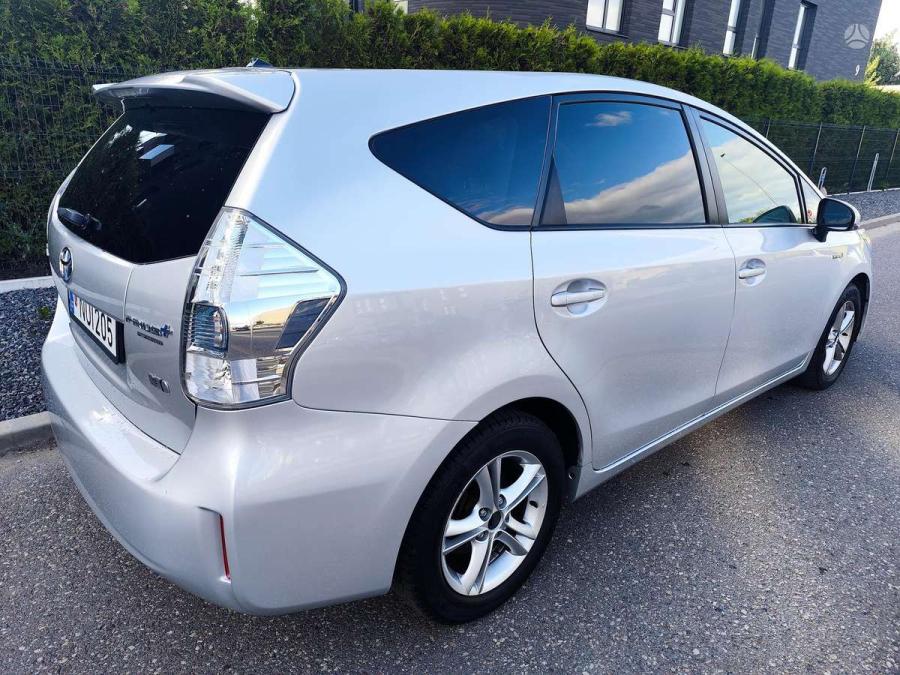 Pelēks Toyota Prius 2012 Kauņa, ar dzinēja tilpumu 1.80 L un nobraukumu 180 tūkst. km par 8650 €, foto 14 vietnē AUTOMOTO.COM.LV