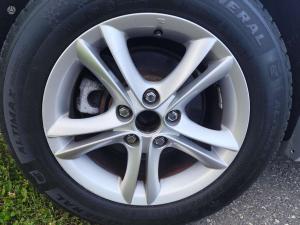 Pelēks Toyota Prius 2012 Kauņa, ar dzinēja tilpumu 1.80 L un nobraukumu 180 tūkst. km par 8650 €, foto 27 vietnē AUTOMOTO.COM.LV