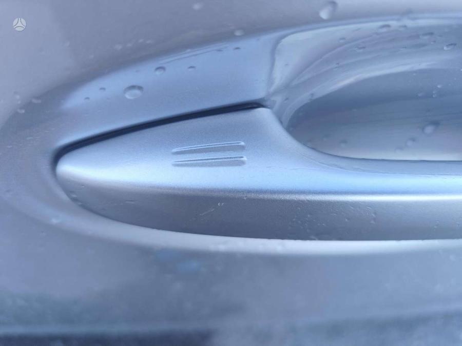 Pelēks Toyota Prius 2012 Kauņa, ar dzinēja tilpumu 1.80 L un nobraukumu 180 tūkst. km par 8650 €, foto 29 vietnē AUTOMOTO.COM.LV