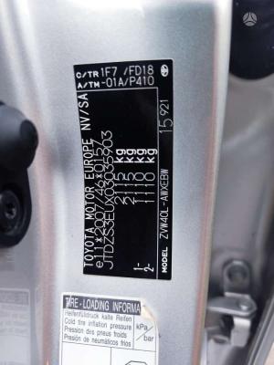 Pelēks Toyota Prius 2012 Kauņa, ar dzinēja tilpumu 1.80 L un nobraukumu 180 tūkst. km par 8650 €, foto 33 vietnē AUTOMOTO.COM.LV
