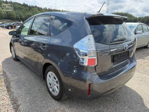 Grey Toyota Prius 2012 in Vilnius, with an engine capacity of 1.80 L and mileage of 248 thousand km for 12800 €, photo 6 on AUTOMOTO.COM.LV