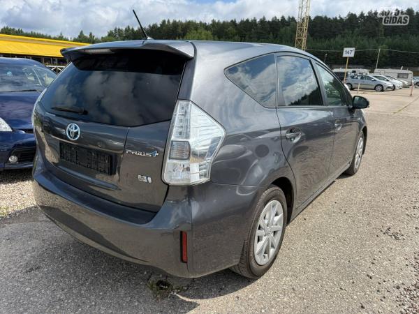 Grey Toyota Prius 2012 in Vilnius, with an engine capacity of 1.80 L and mileage of 248 thousand km for 12800 €, photo 8 on AUTOMOTO.COM.LV