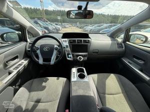 Grey Toyota Prius 2012 in Vilnius, with an engine capacity of 1.80 L and mileage of 248 thousand km for 12800 €, photo 20 on AUTOMOTO.COM.LV