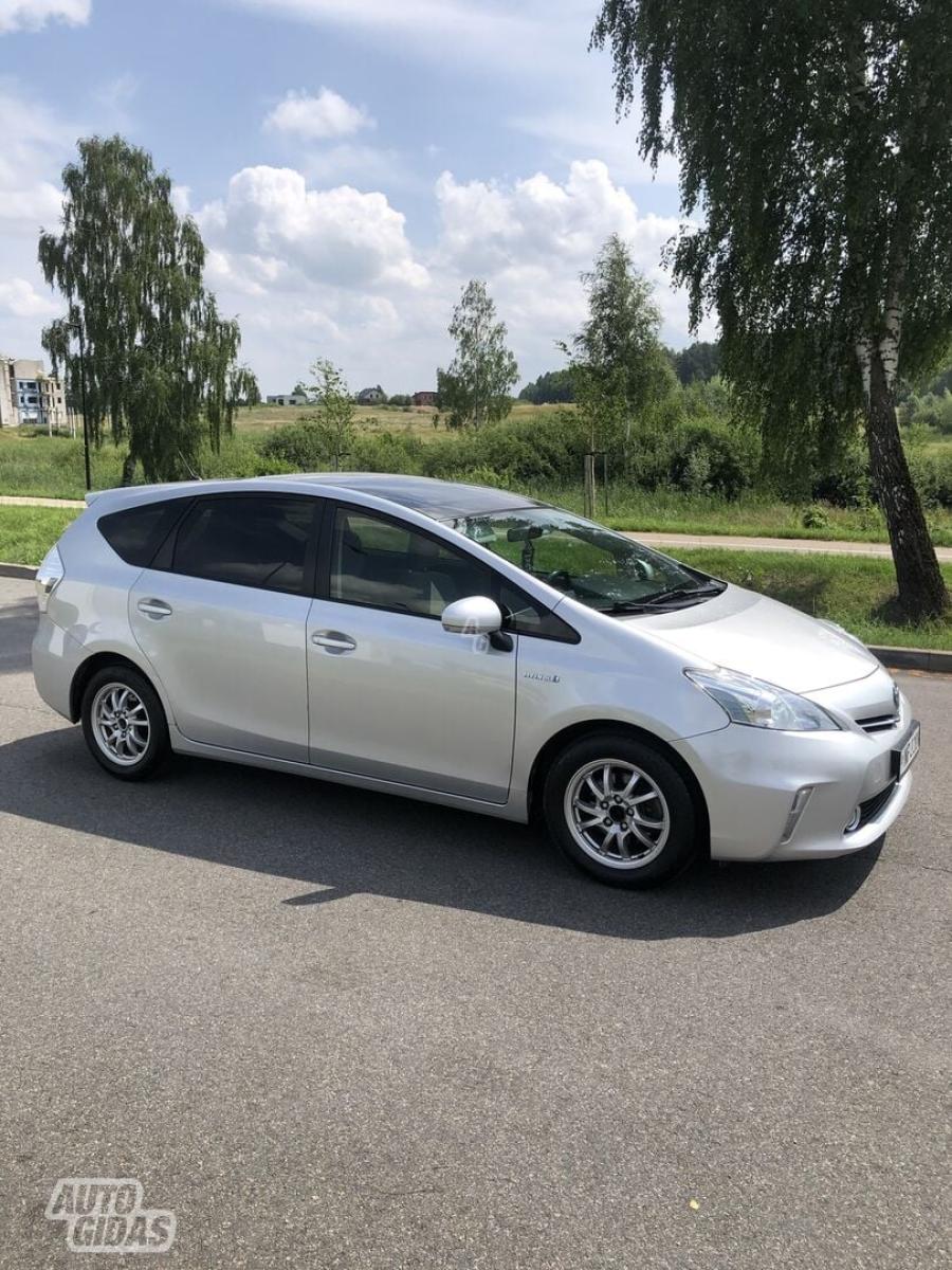 Серый Тойота Приус 2012 в Алитус, объемом двигателя 1.80 л и пробегом 331 тыс. км за 8100 €, фото 3 на AUTOMOTO.COM.LV