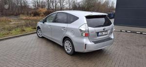 Grey Toyota Prius 2013 in Vilnius, with an engine capacity of 1.80 L and mileage of 305 thousand km for 7000 €, photo 4 on AUTOMOTO.COM.LV
