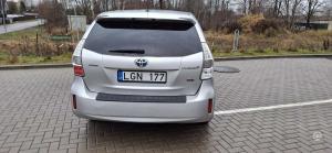 Grey Toyota Prius 2013 in Vilnius, with an engine capacity of 1.80 L and mileage of 305 thousand km for 7000 €, photo 7 on AUTOMOTO.COM.LV