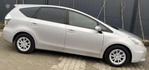 Grey Toyota Prius 2013 in Vilnius, with an engine capacity of 1.80 L and mileage of 215 thousand km for 9950 €, photo 9 on AUTOMOTO.COM.LV