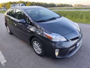 Pelēks Toyota Prius 2013 Kauņa, ar dzinēja tilpumu 1.80 L un nobraukumu 243 tūkst. km par 7300 €, foto 4 vietnē AUTOMOTO.COM.LV