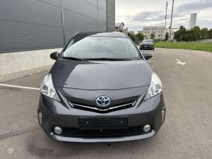 Grey Toyota Prius 2013 in Telschi, with an engine capacity of 1.80 L and mileage of 301 thousand km for 8000 €, photo 9 on AUTOMOTO.COM.LV