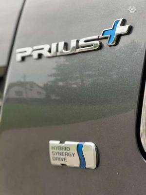 Pelēks Toyota Prius 2013 Marijampole, ar dzinēja tilpumu 1.80 L un nobraukumu 307 tūkst. km par 8500 €, foto 14 vietnē AUTOMOTO.COM.LV