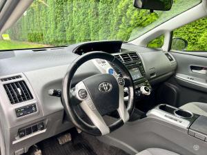 Pelēks Toyota Prius 2013 Marijampole, ar dzinēja tilpumu 1.80 L un nobraukumu 307 tūkst. km par 8500 €, foto 20 vietnē AUTOMOTO.COM.LV