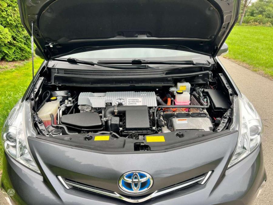 Pelēks Toyota Prius 2013 Marijampole, ar dzinēja tilpumu 1.80 L un nobraukumu 307 tūkst. km par 8500 €, foto 40 vietnē AUTOMOTO.COM.LV
