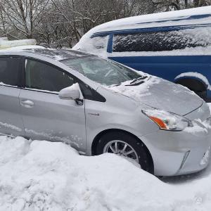 Pelēks Toyota Prius 2014 Viļņa, ar dzinēja tilpumu 1.80 L un nobraukumu 260 tūkst. km par 7200 €, foto 2 vietnē AUTOMOTO.COM.LV