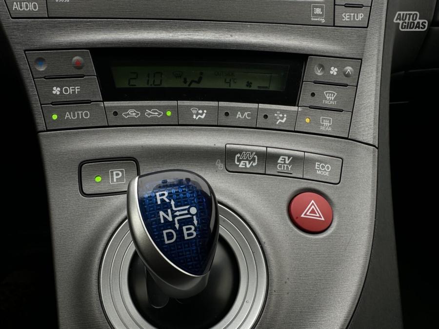 Grey Toyota Prius 2014 in Avizieniai, with an engine capacity of 1.80 L and mileage of 261 thousand km for 8750 €, photo 18 on AUTOMOTO.COM.LV